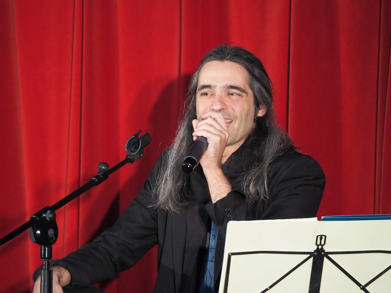 El mundo mago: Encuentro literario con Álvaro Tato