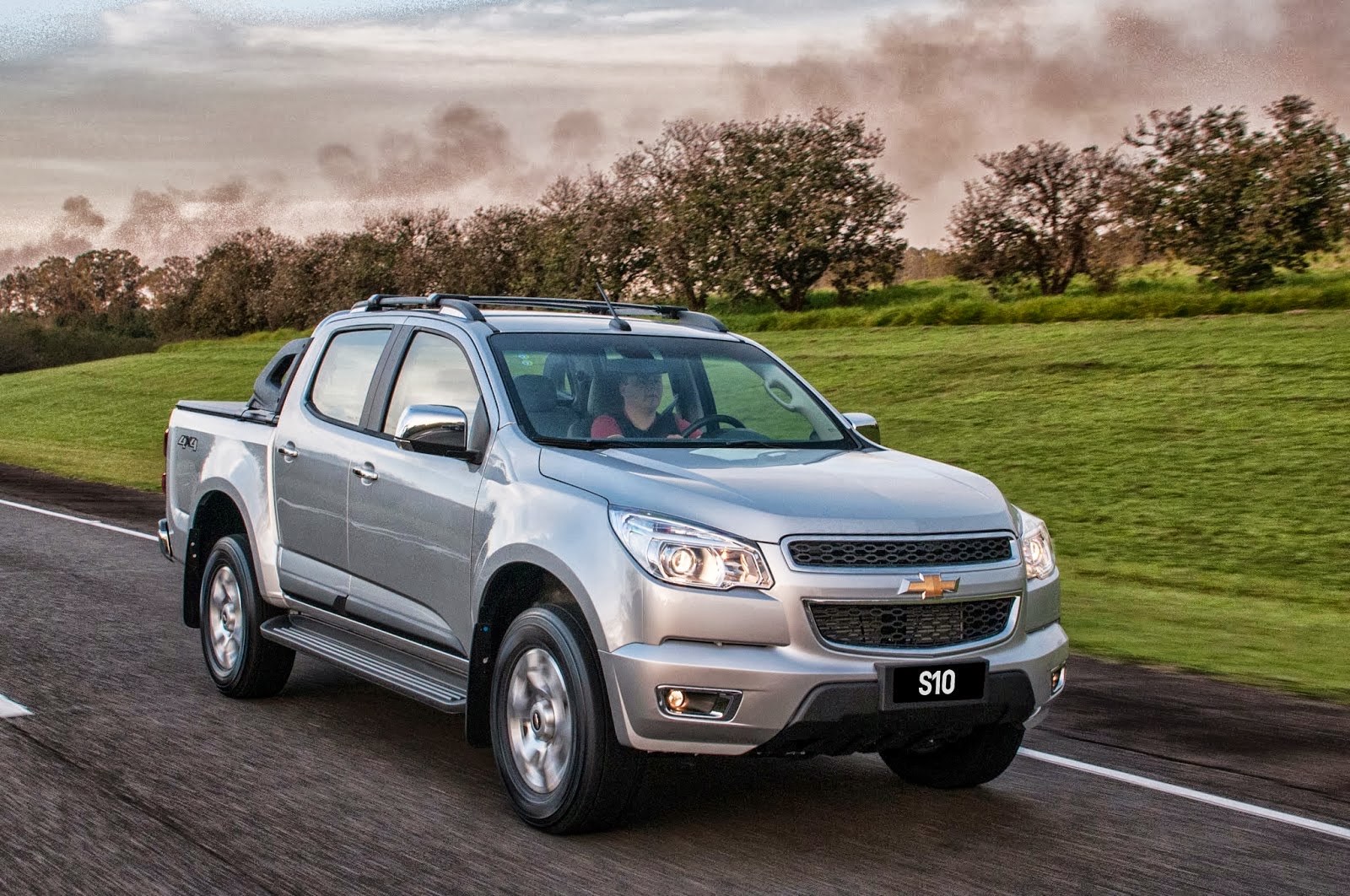 TodoCHEVROLET: Llegó la S-10 Línea 2014 con 200 Caballos.