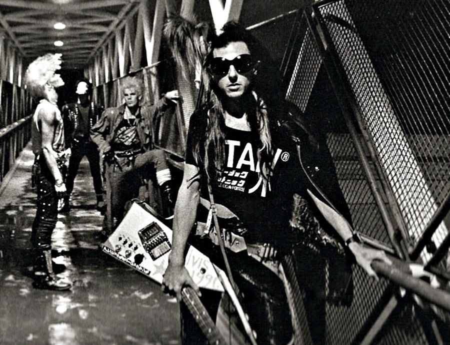 RANX ZEVOX: SiGUe siGUe SPuTNiK