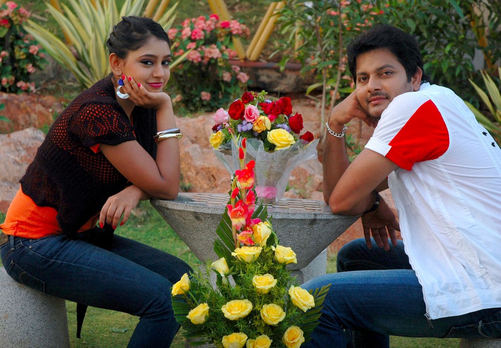 Movie Hot Stills of Love Dot Com Movie - Ophotoshoot