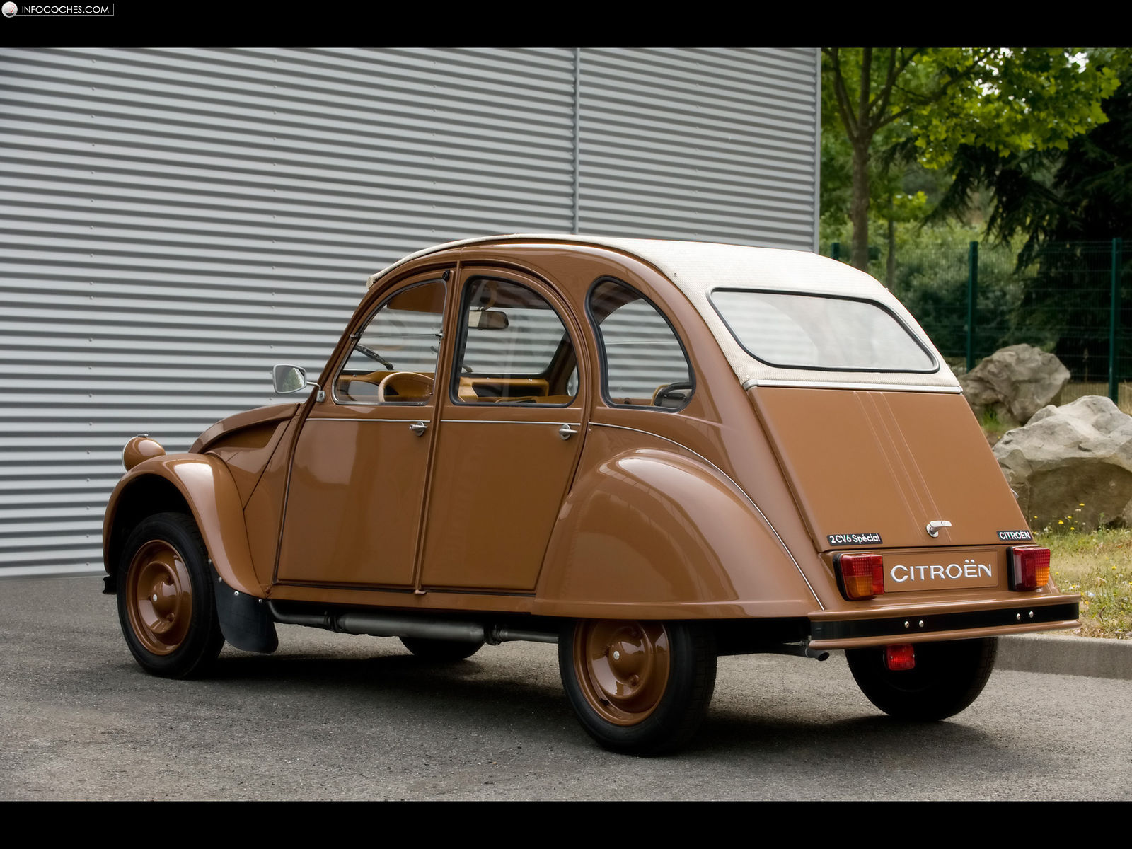 FAB WHEELS DIGEST (F.W.D.): 2008 Citroen 2CV (1989) Hermès Special