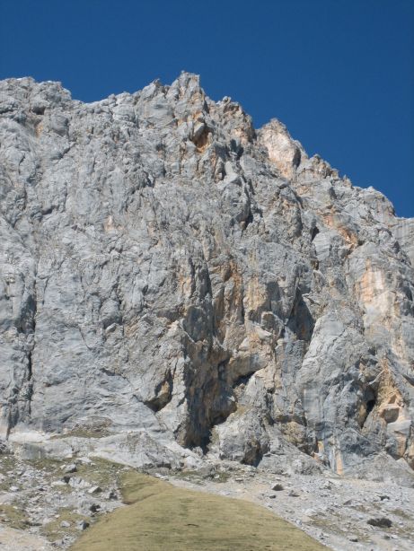 ULMER JUNGS: Scharnitzspitze – Spitzenstätter (6+, 200m)