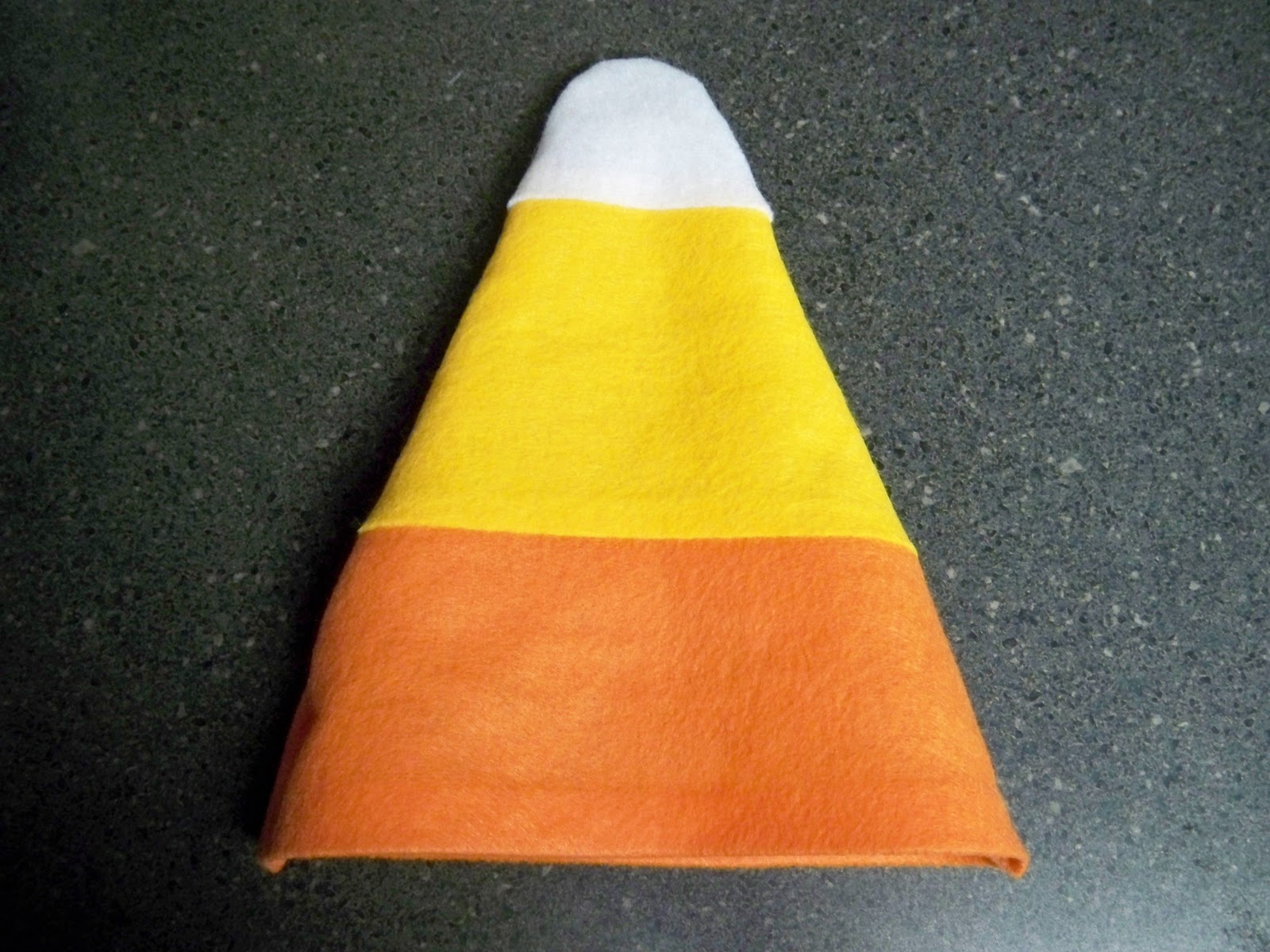 DIY Halloween Candy Corn Hat Tutorial (no-sew): What I'm Makin Monday ...