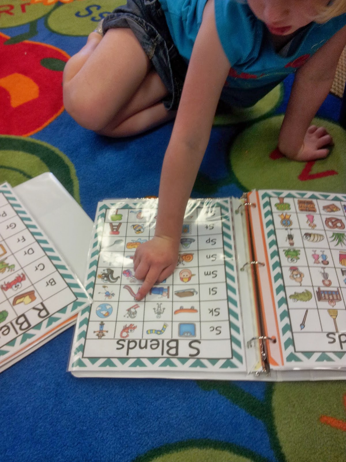 The Crazy Pre-K Classroom: Individual Guided Reading Binders: How to ...