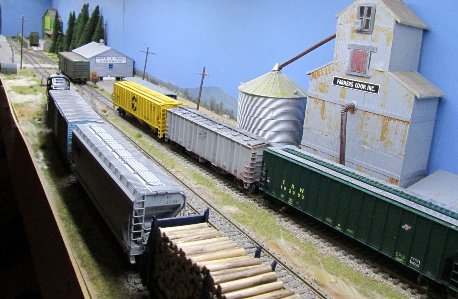 Mogtrains: Brett from a different viewpoint