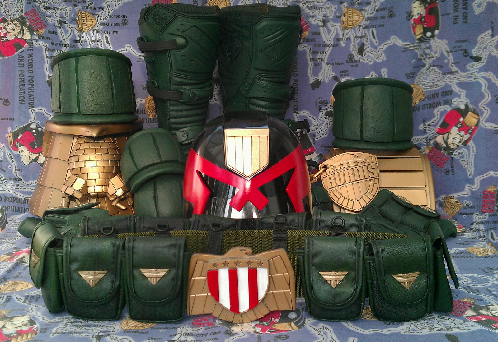 Cellar of Dredd: 'Official' Judge Uniform - Planet Replicas