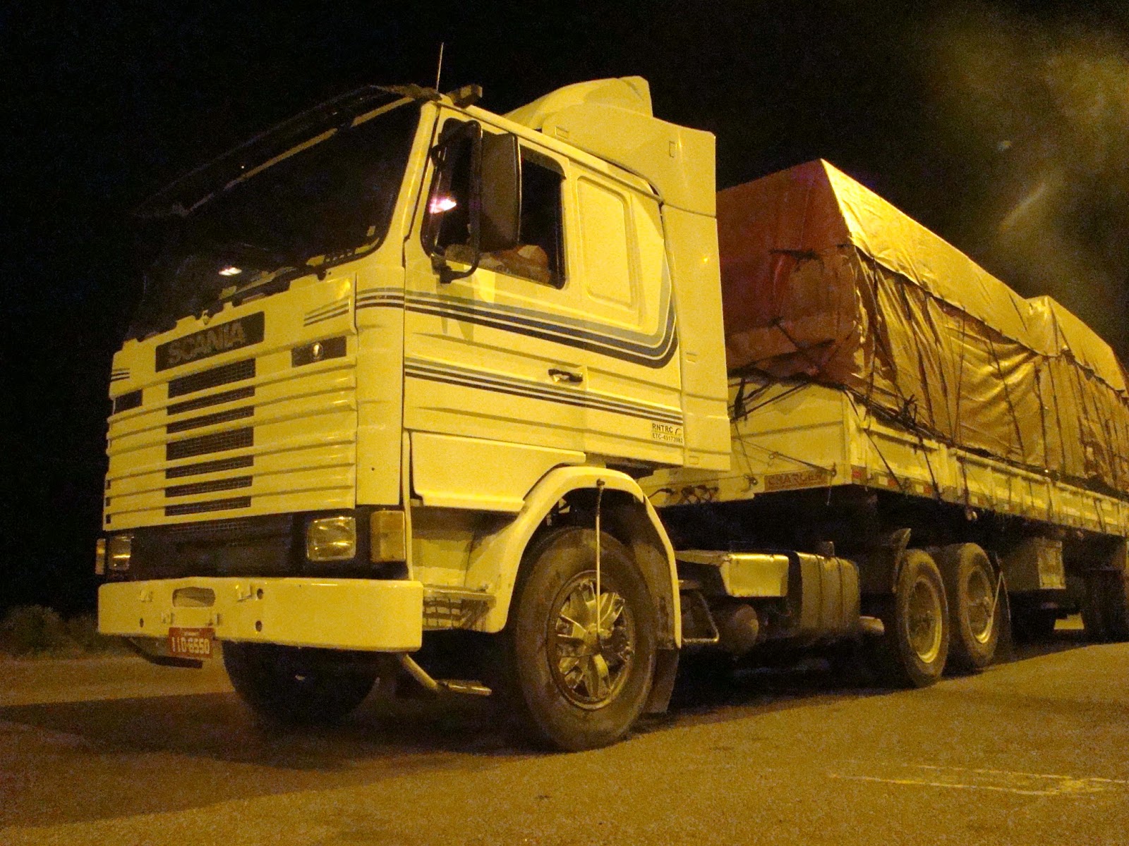 DIECIOCHO RUEDAS: VIVEN… SCANIA CON MAS DE 30 AÑOS REALIZAN TRANSPORTE ...