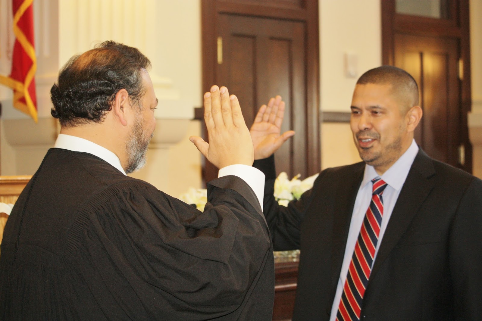 Walker Report - Shedding Light on Bexar County: Frank Castro is sworn ...