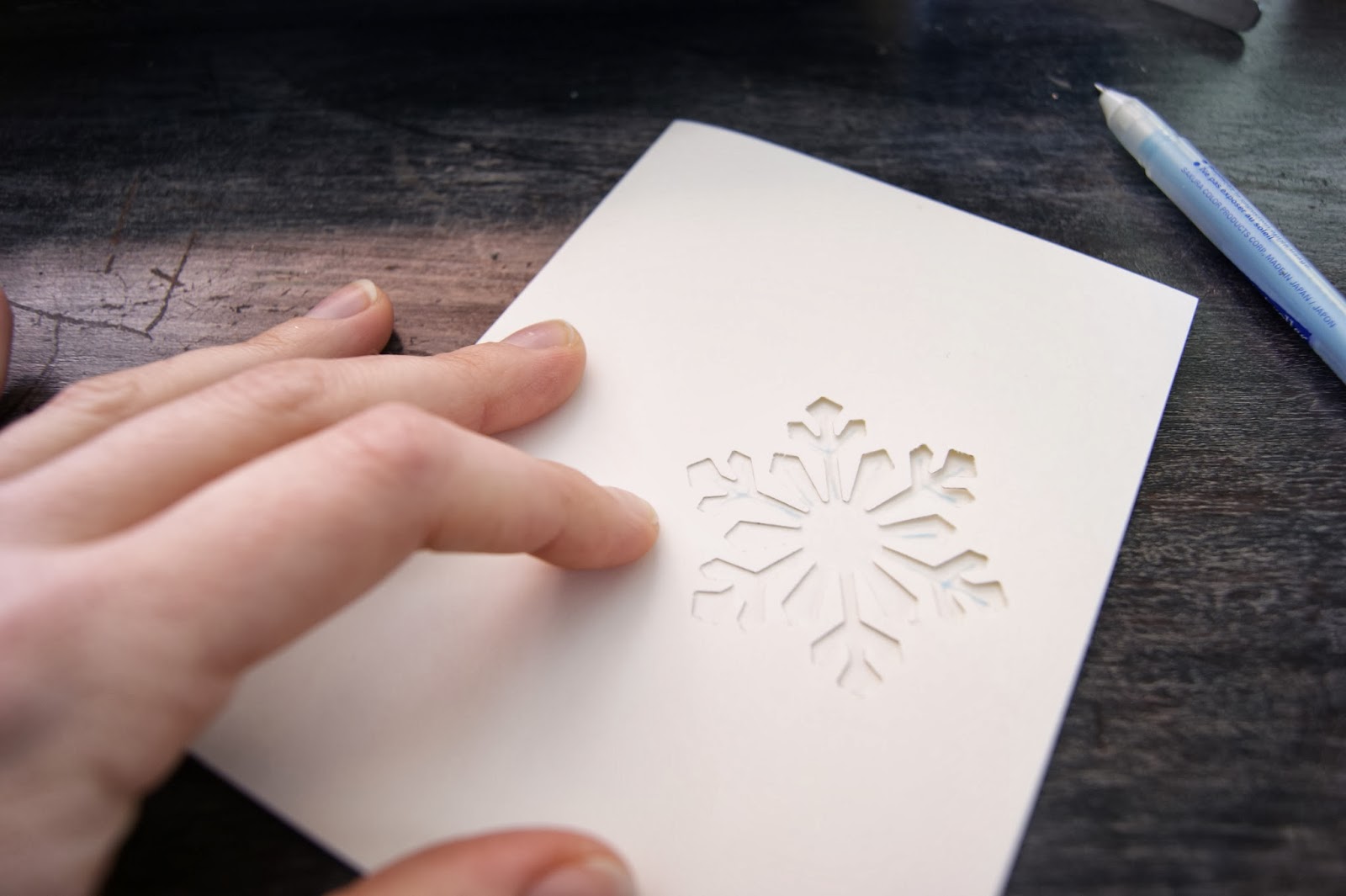 Sorella Style: DIY: Glittery Snowflake Note Cards