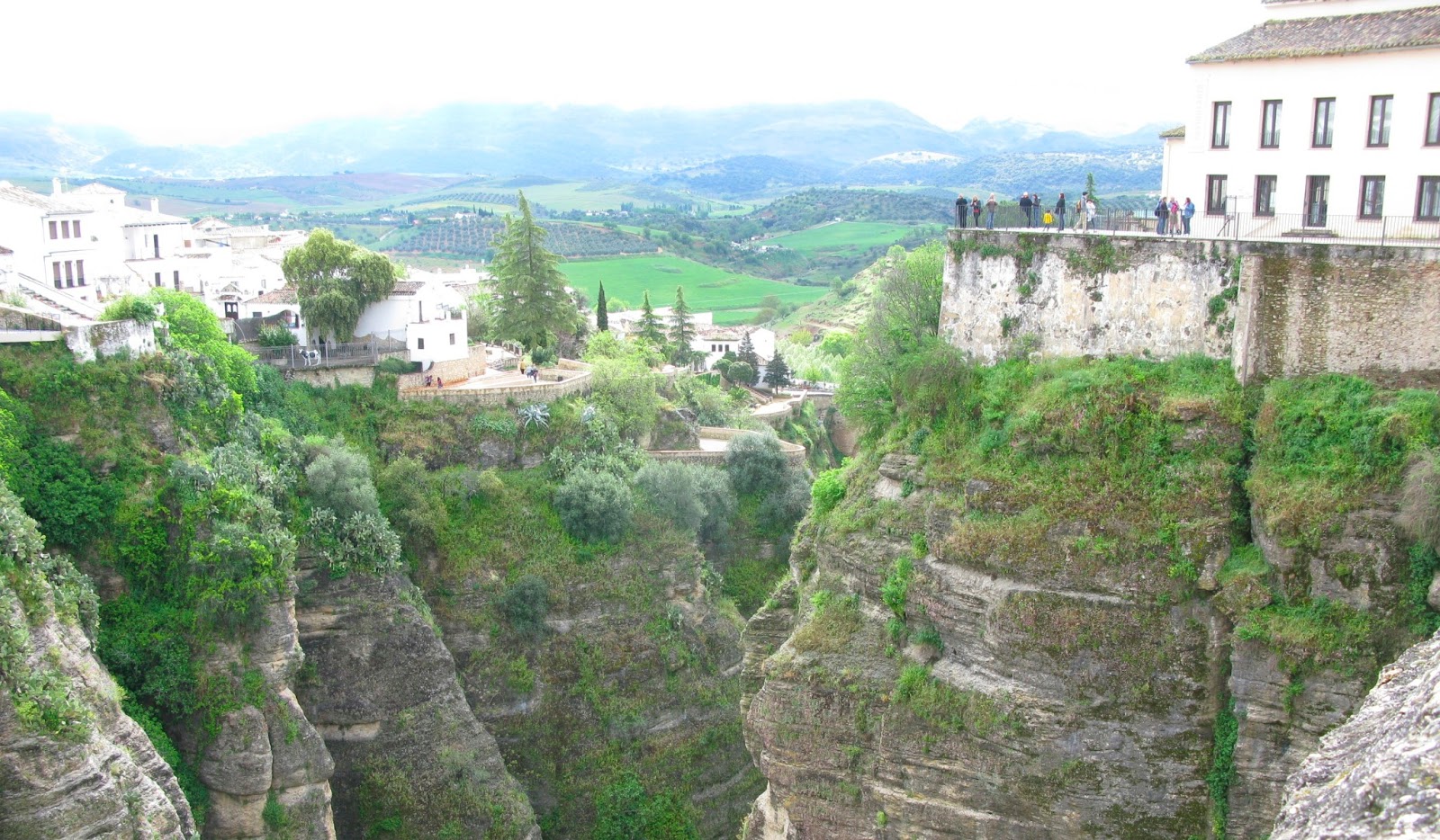 Cambridge's On Tour: Ronda, Mijas Pueblo and Estepona