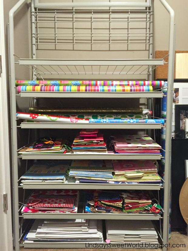 Lindsay's Sweet World: Gift Wrap Storage & Organization