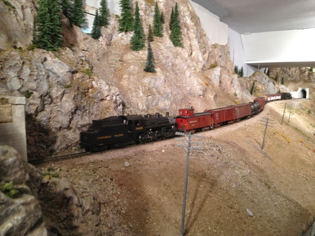 KETTLE VALLEY MODEL RAILWAY: THE TUNNELS
