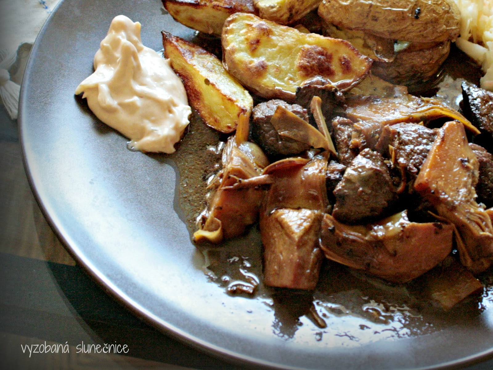 tak trochu vyzobaná slunečnice: telecí maso s artyčoky