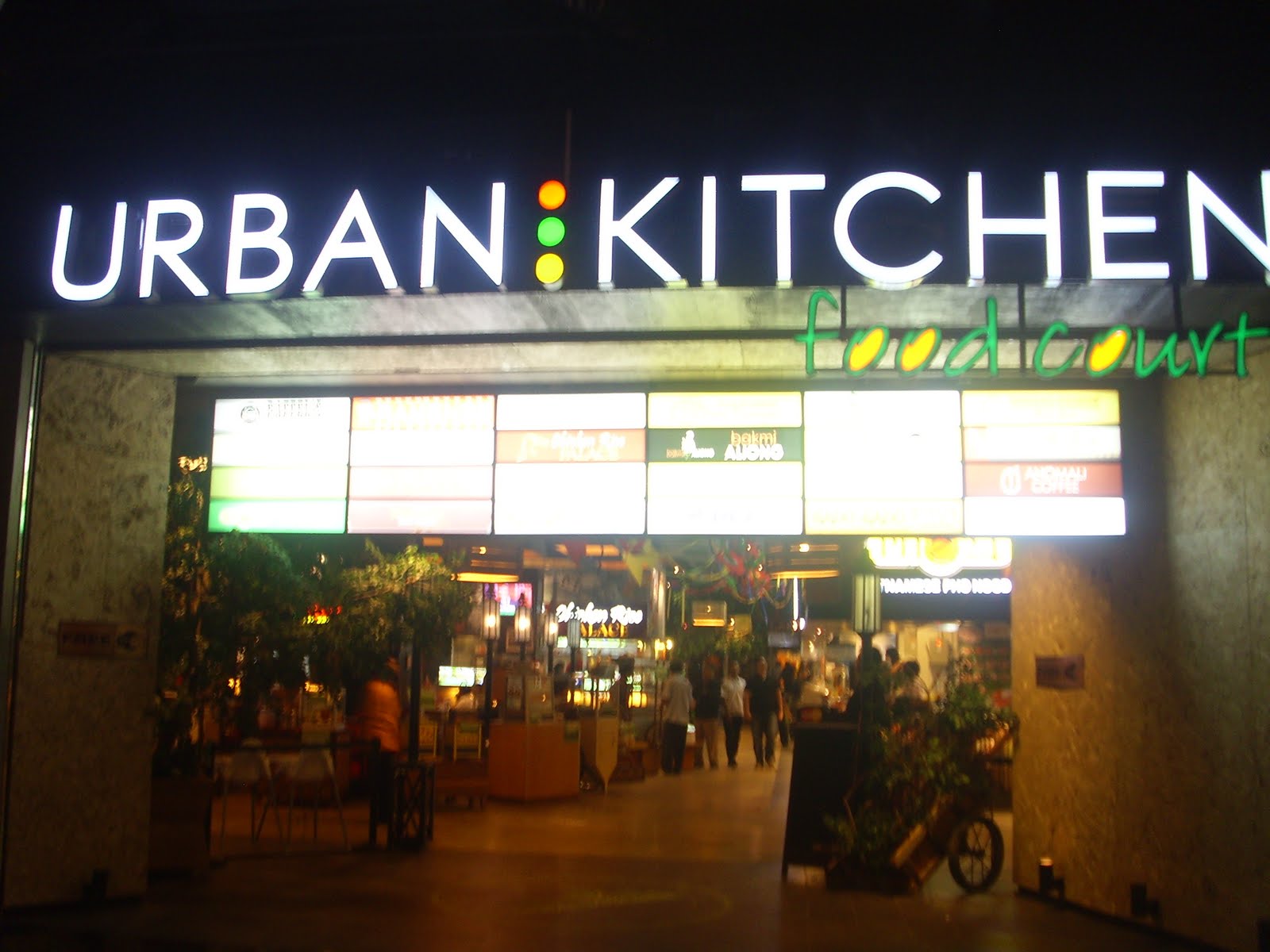 Urban Kitchen Food Court, A New Concept in Jakarta 'Tempo Dulu ...