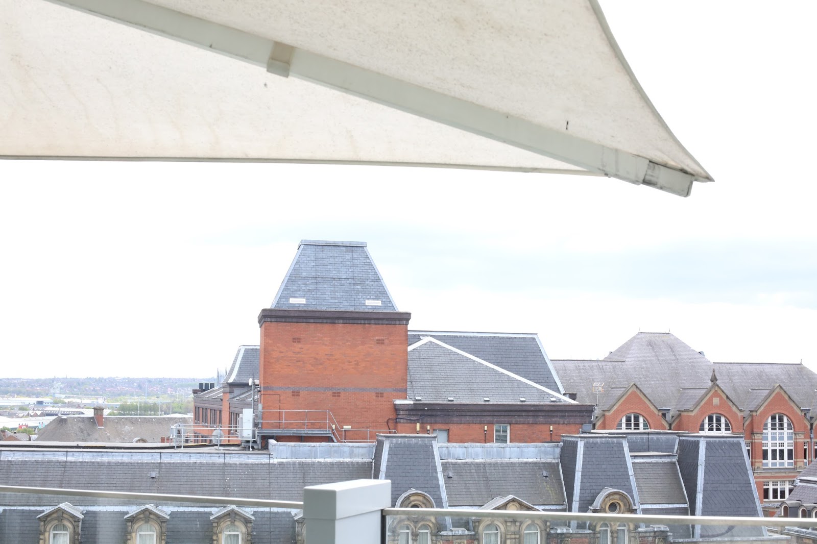 Emtalks: The Best Date Location: Angelica Bar & Restaurant Rooftop ...