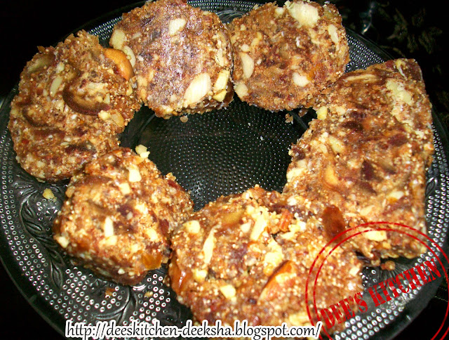 DEE's KITCHEN.: Khajoori Rolls