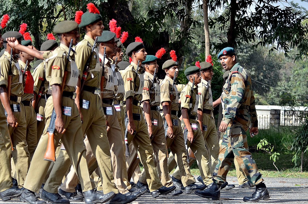 Tarmak007 -- A bold blog on Indian defence: A day at the NCC R-Day camp ...