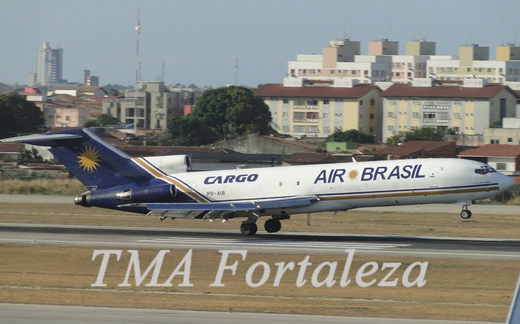 TMA Fortaleza: Boeing 727-227 PR-AIB Air Brasil Cargo