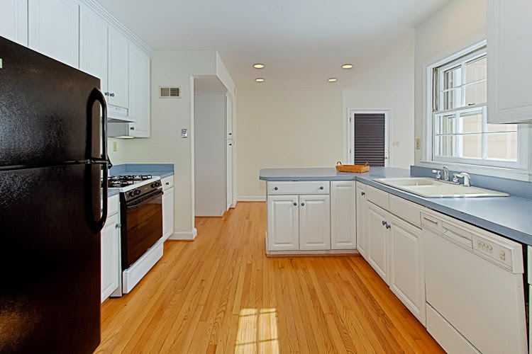 The Decorina : April 2014