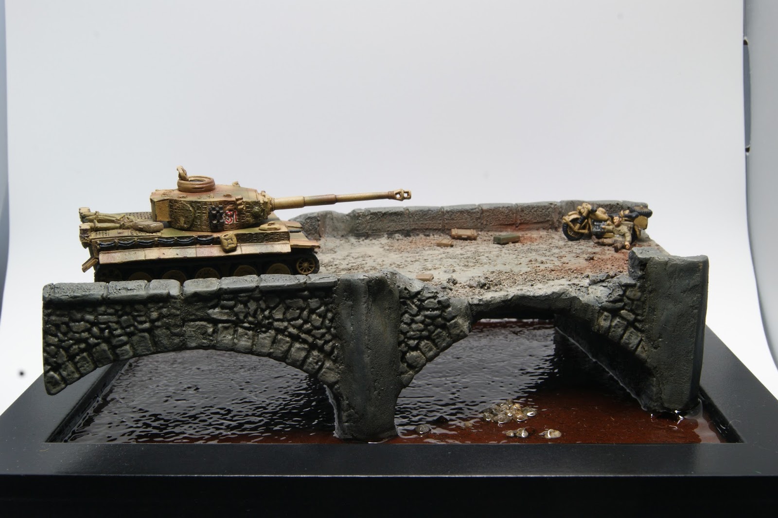 Flames of Nerd: 6MMRPC Bonus +: Saving Private Ryan Bridge Diorama