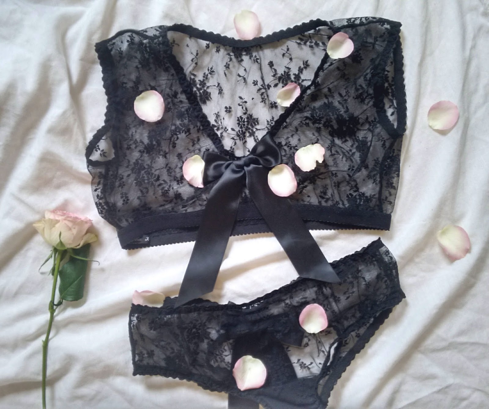 Thigh Highs and Glitter: Sacha Kimmes Review