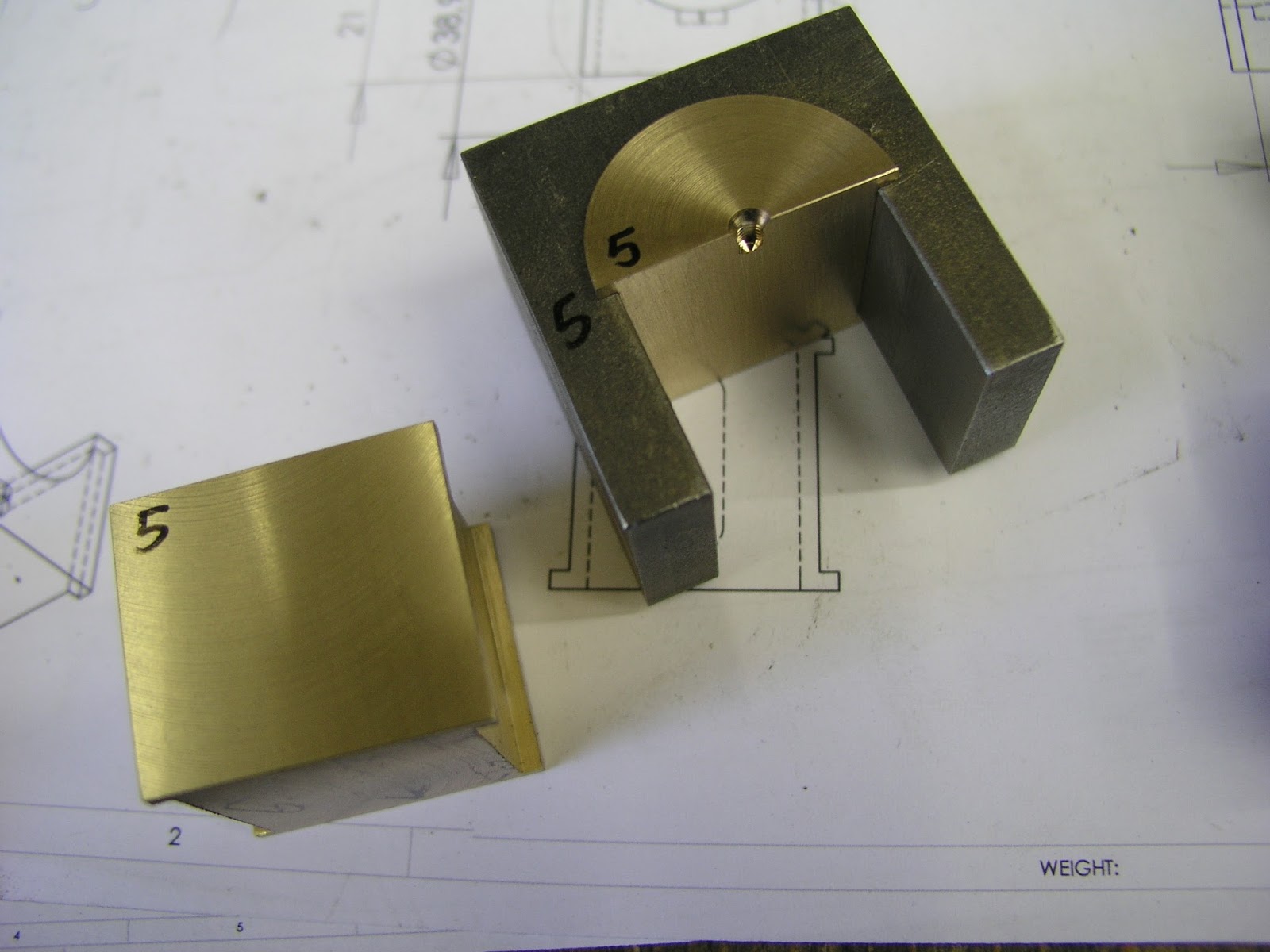 Württembergische T3: The axle boxes, horn blocks and springs.