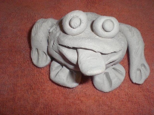 Oogly: Making a Frog with Clay
