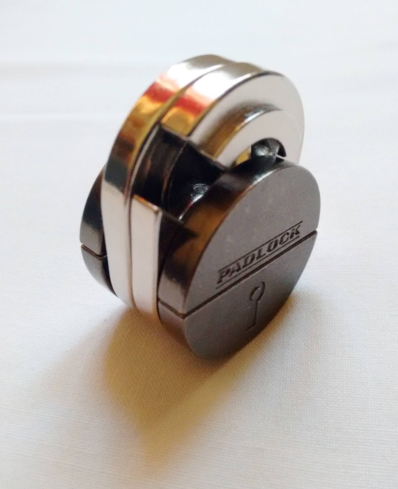 Gabriel Fernandes' Puzzle Collection: Cast Padlock