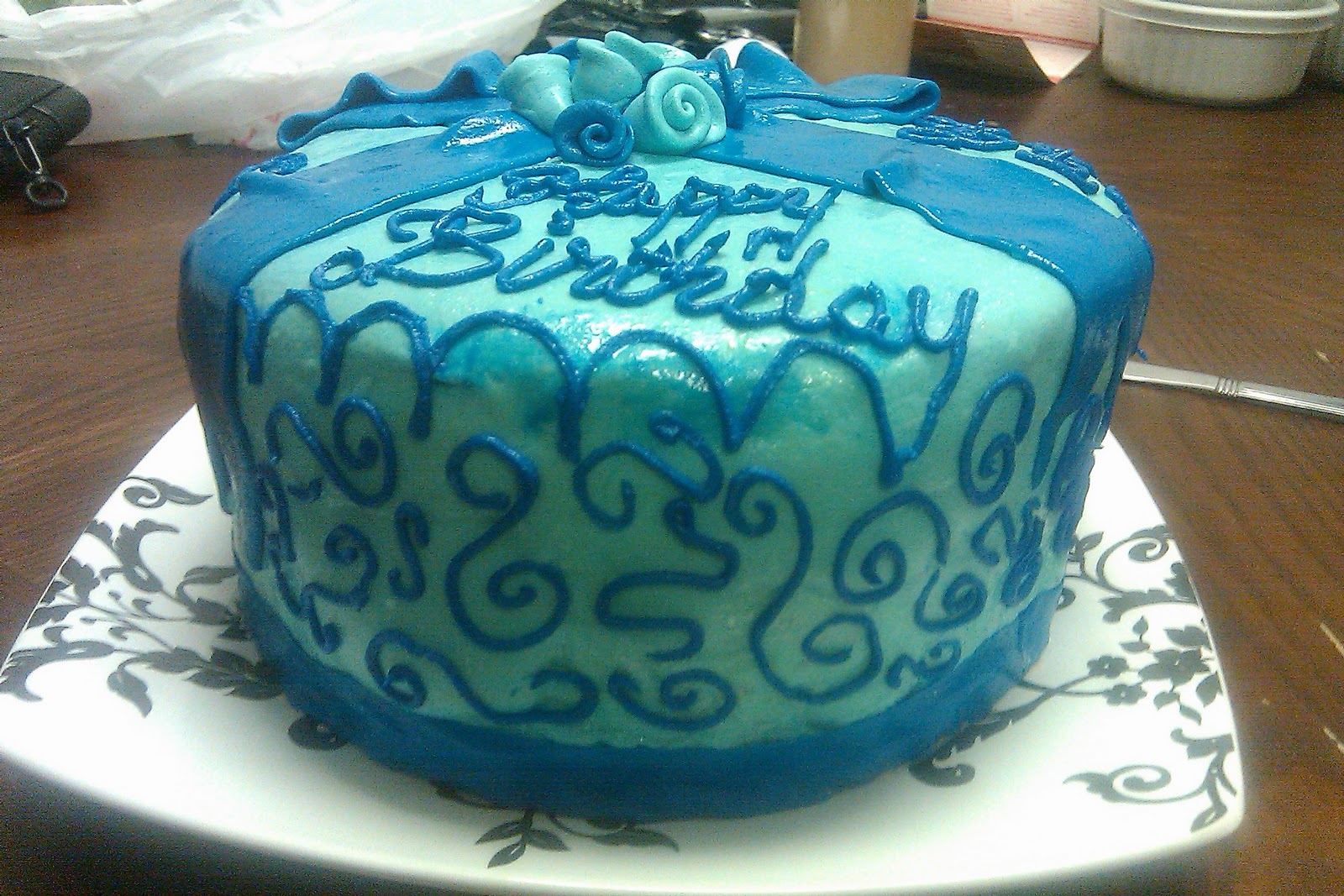 A Day in the Life of Mrs Ndem...: Blue Birthday Cake