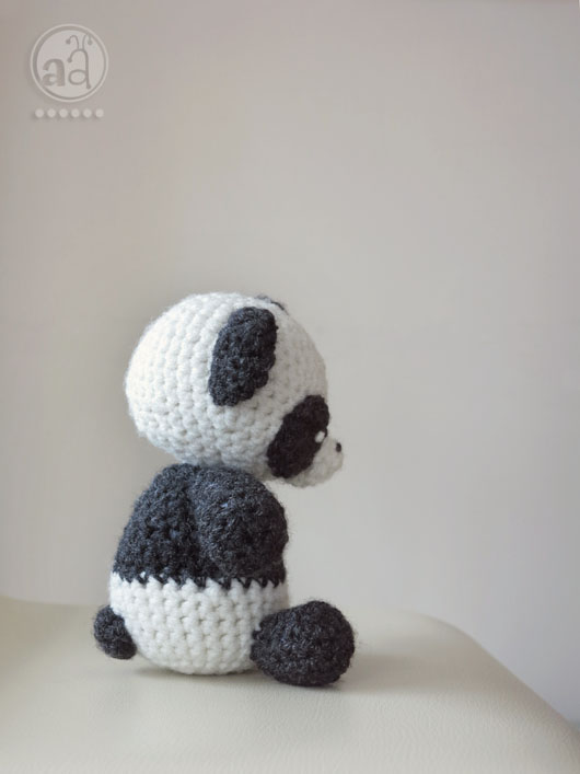 a sisterly yarn along: finished panda & spring vest | artsy ants