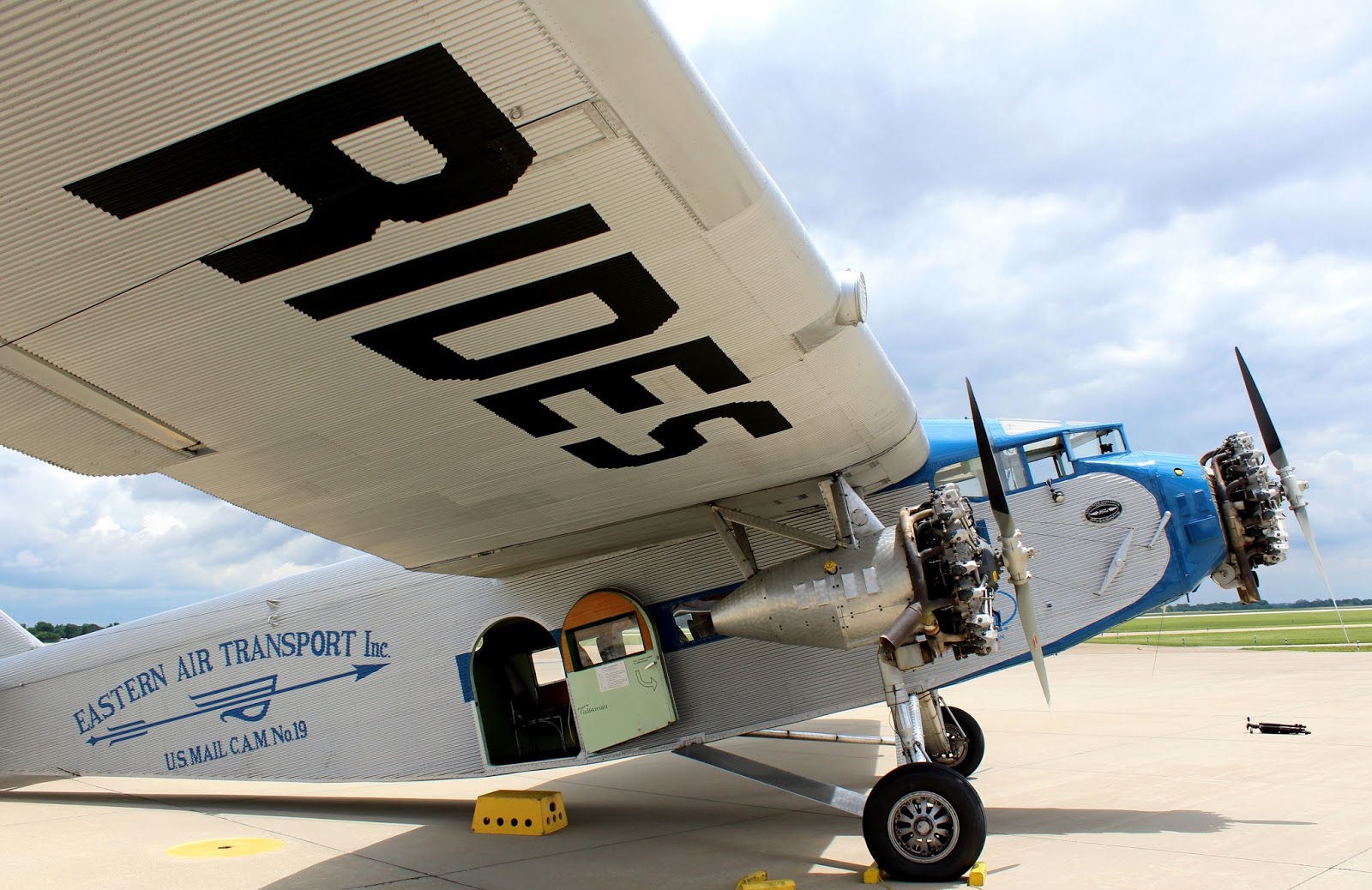 The Aero Experience: Aviation History Comes Alive As EAA Ford Trimotor ...