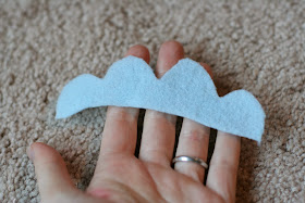 DIY No Sew Baby Chicken Halloween Costume