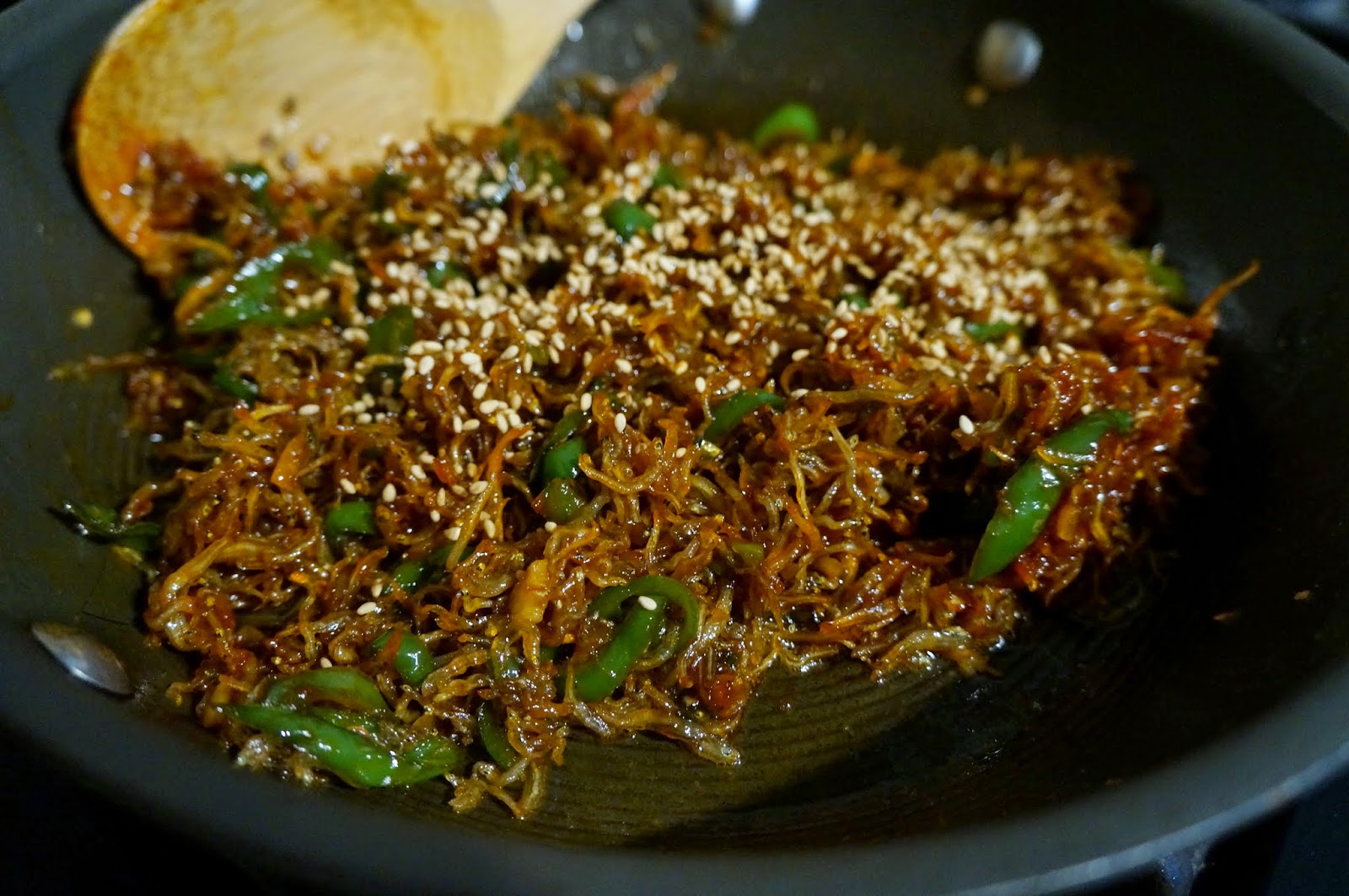 Anchovy Side Dish (2) | Myulchi Bokkeum (멸치볶음)