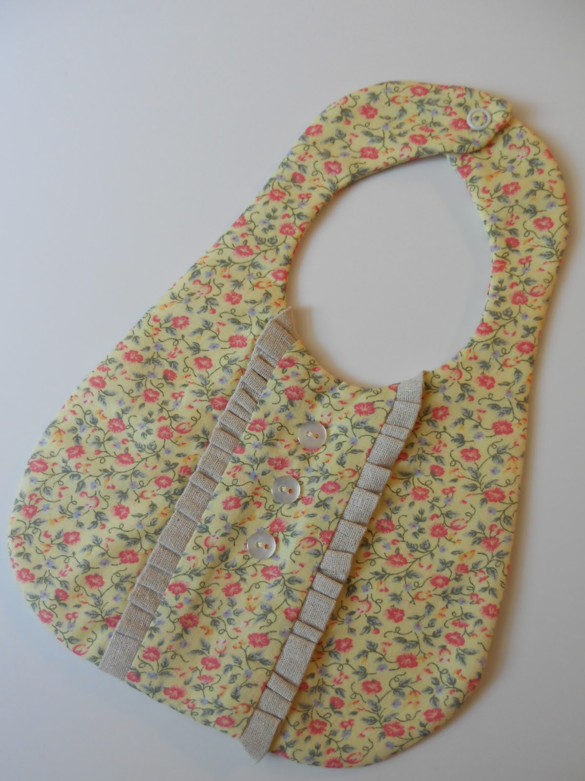 Just Another Hang Up: Ruffled Bib Tutorial and Pattern...