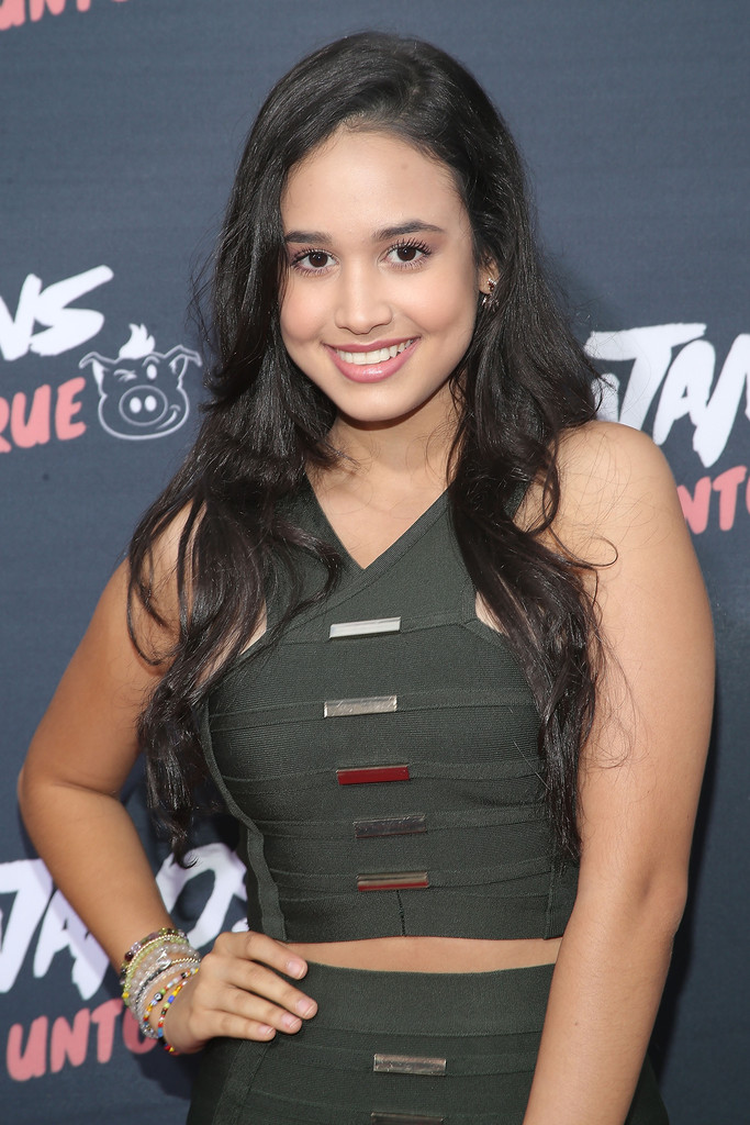 Starlet Arcade: Emily Tosta