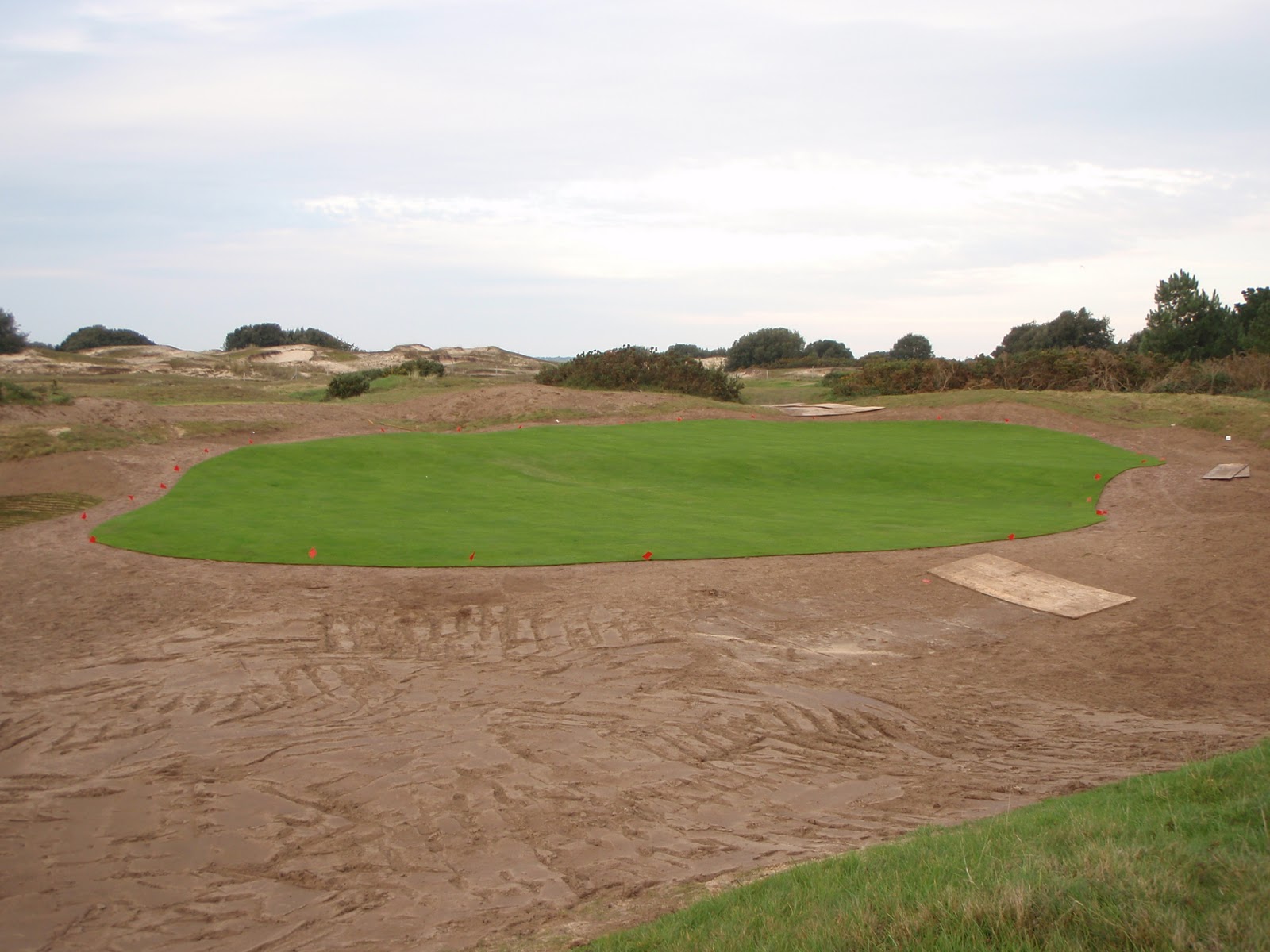 La Moye Golf Club: Turfing 11th Green