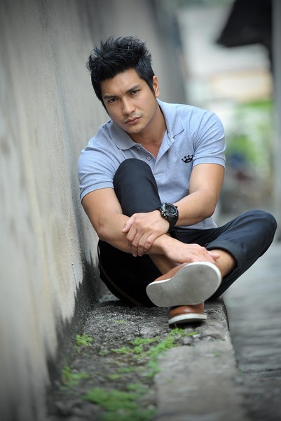 Rin's Treasure: Keith Foo.. Malaysian or Indonesian??