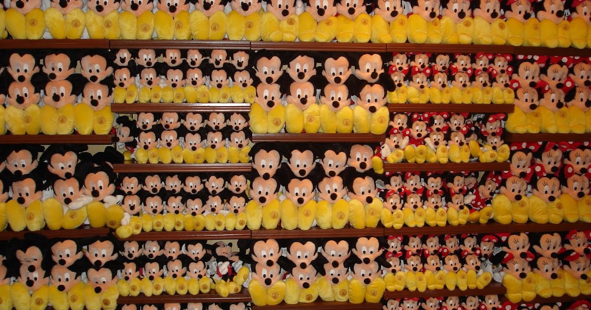 Picturing Disney: Yellow Shoes!