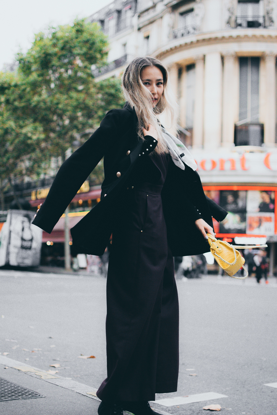 How To Dress Like Parisian