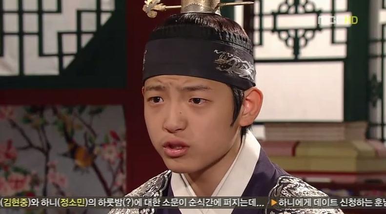 Abitha Diyani - Photos, Pictures And Wallpapers