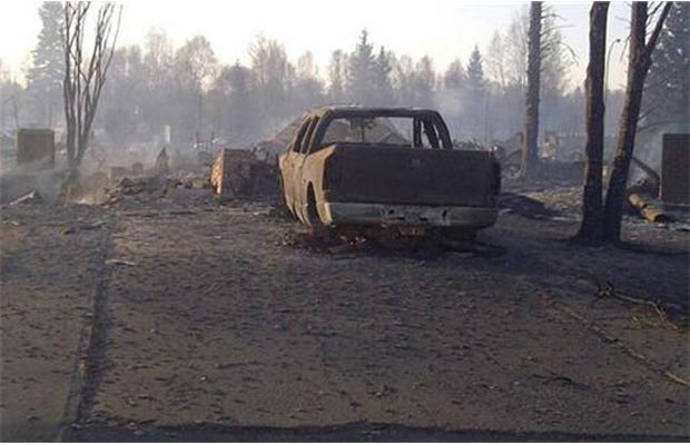 MAD NEWS: Slave Lake Wildfire Disaster: Updated Gallery - - During and ...