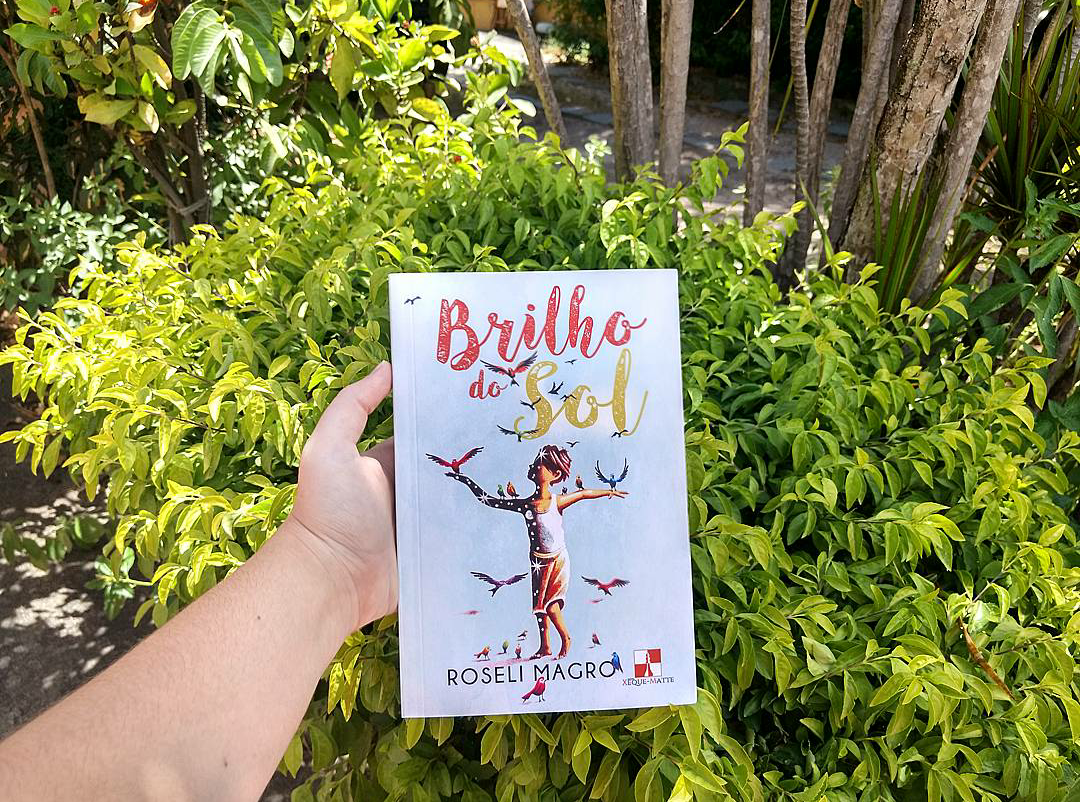 Universo Cultural: Resenha, livro: Brilho do Sol