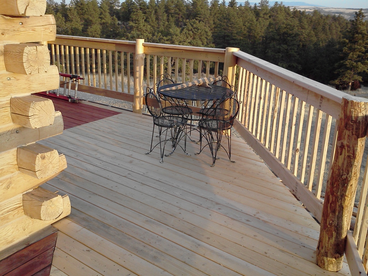 Walton's "Blog" Cabin: Deck Railing