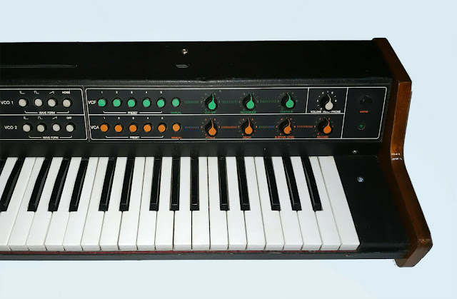 MATRIXSYNTH: VERMONA - VINTAGE SOVIET GDR ANALOG SYNTHESIZER