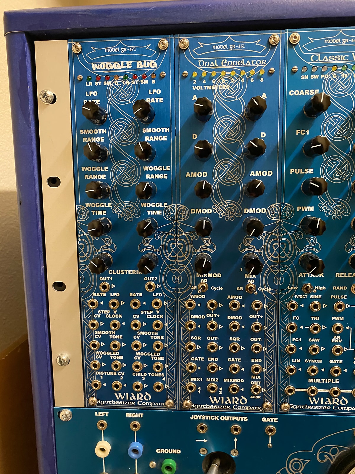 MATRIXSYNTH: Wiard 300 Modular Synthesizer