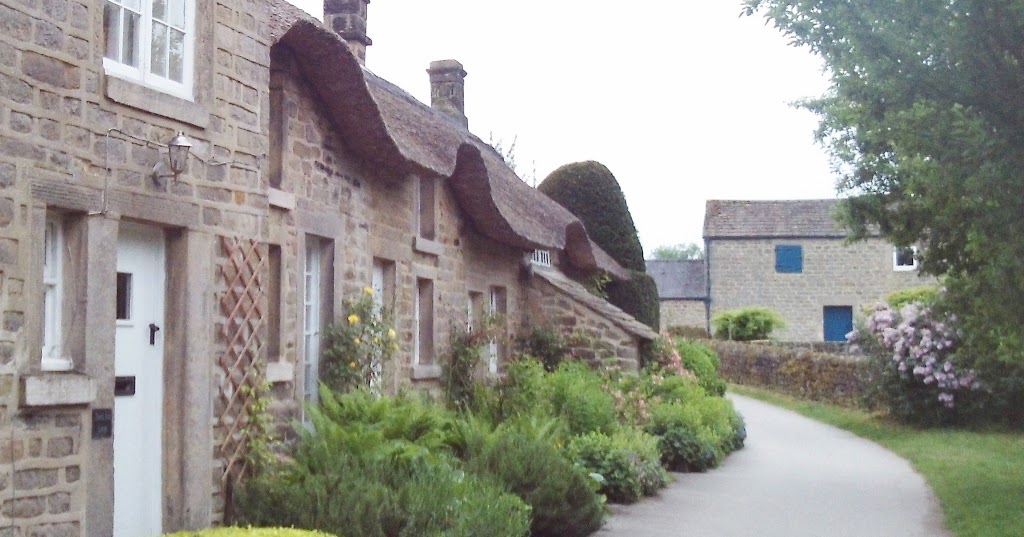 Walking The Peak: Baslow, Edensor, Bakewell, Rowsley, Stanton Woodhouse ...