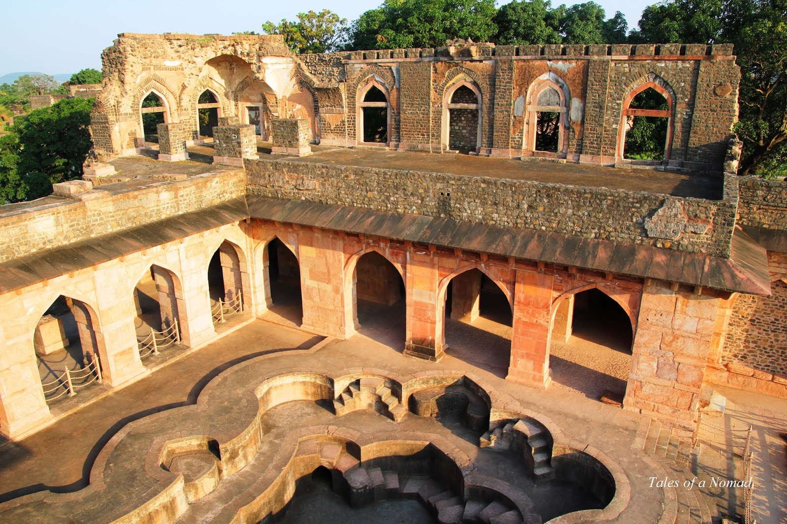 Tales Of A Nomad: Mandu: Lost in Time