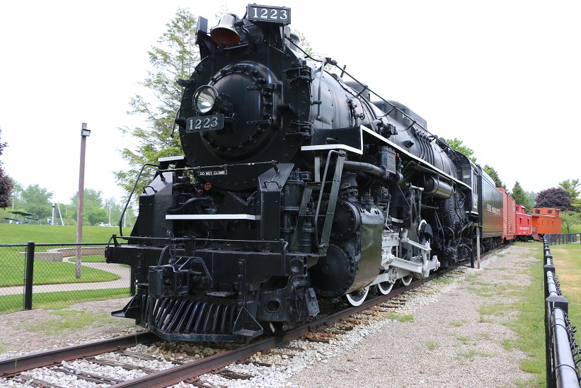 Michigan Exposures: A Brief Stop at the Pere Marquette 1223