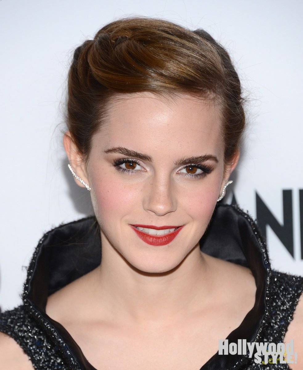celebrities and fashion: Emma Watson With A Chic Updo