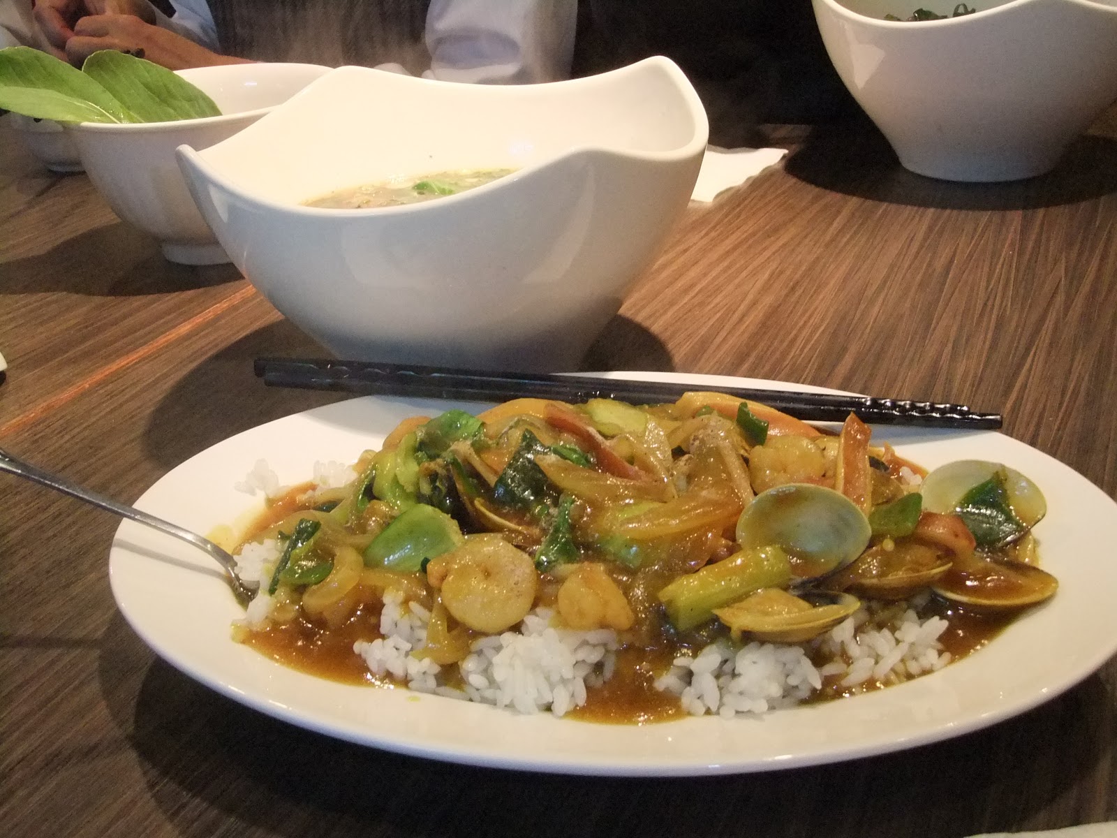 Eating Through Taiwan: Niu Rou Mian • We Blog The World